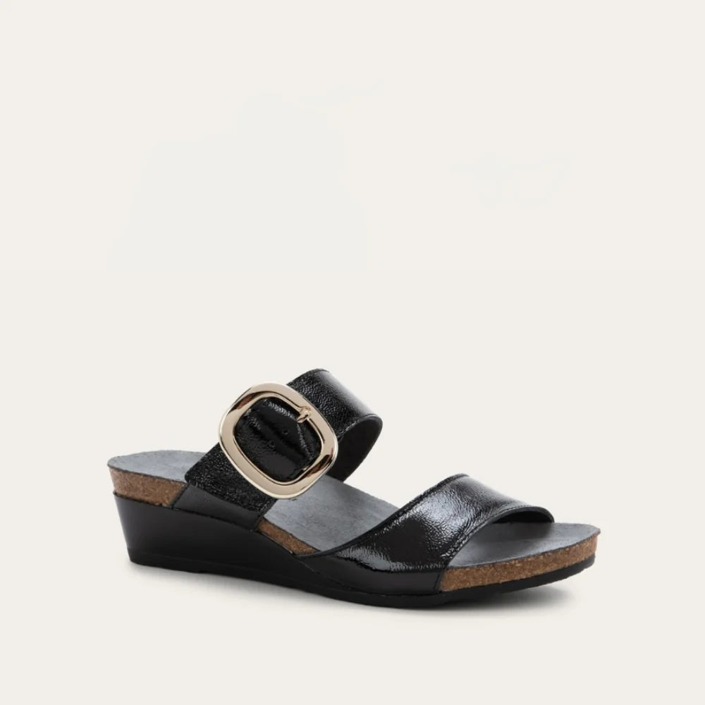 Naot Women's Magic – SOLE DESIRE // RUN NEWPORT